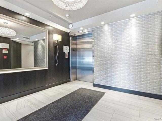 condo Forest Hills NY ES104905170