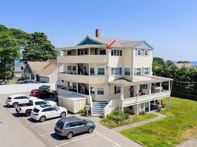 condo Gloucester MA ES104835639