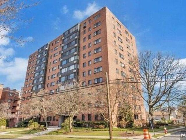condo Hackensack NJ DS102317451