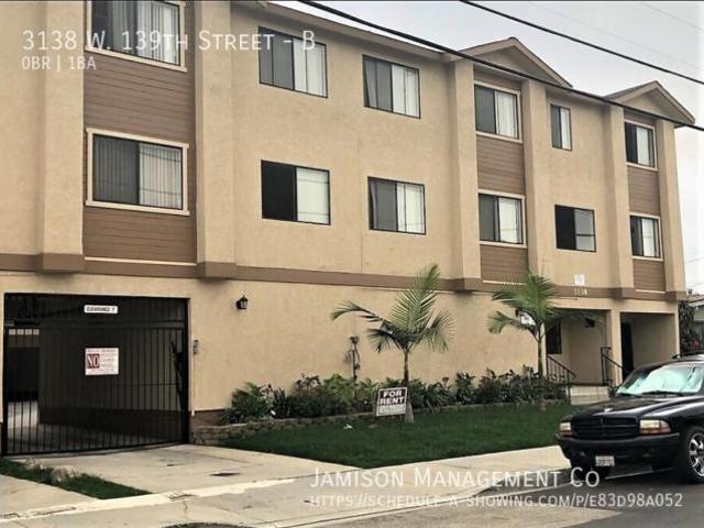 condo Hawthorne CA 90250 DLS87864220