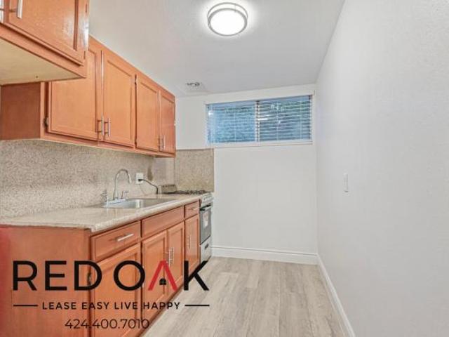 condo Hawthorne CA 90250 DS88164489