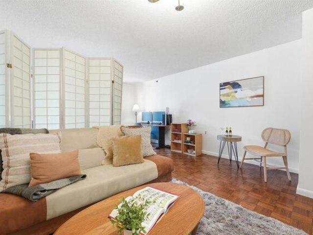 condo Hoboken NJ DLS101628765