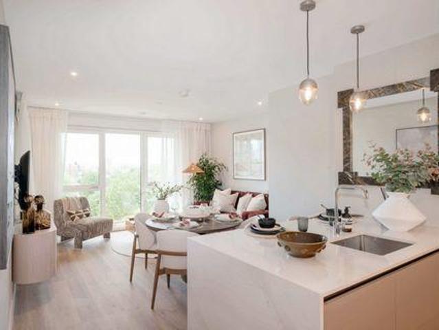 Condo London England LS99839552