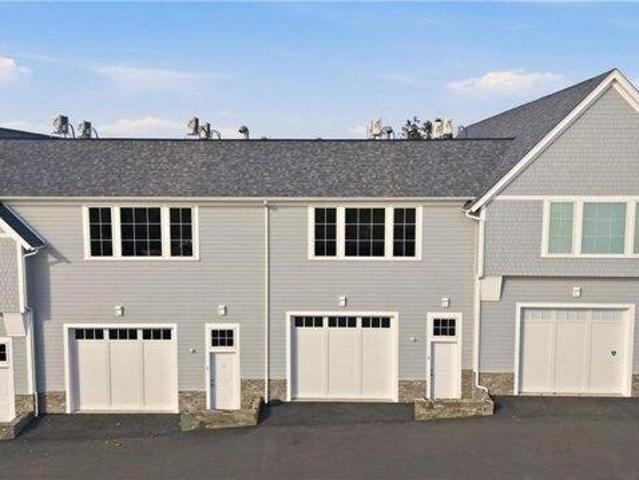 condo Middletown RI DS102561989