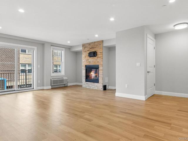 Condo: MLS #1037