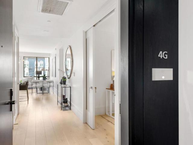 Condo: MLS #ML82043