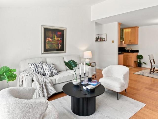 Condo: MLS #ML82053