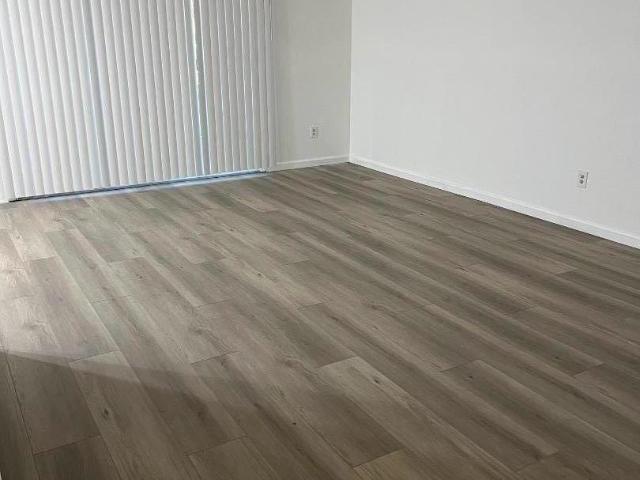 Condo: MLS #ML82052