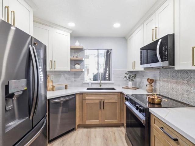 Condo: MLS #ML82033