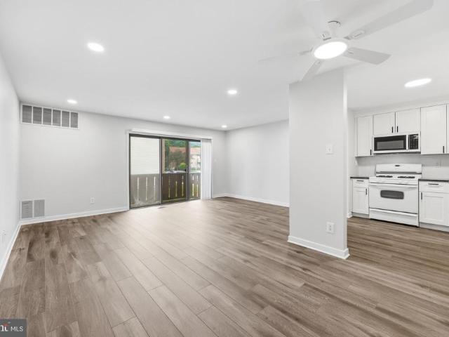 Condo: MLS #NJBL2111