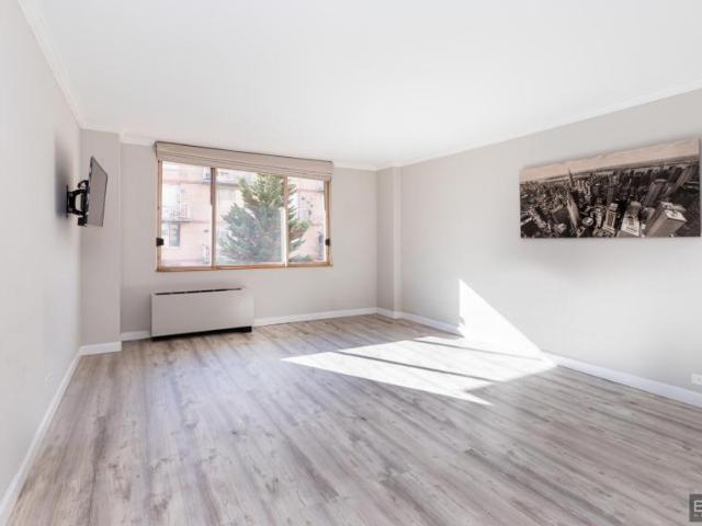 condo New York NY DS97897798