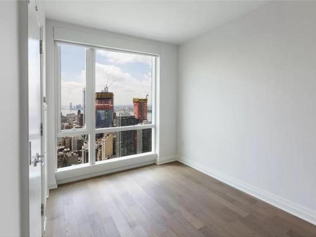 condo New York NY DS92326635