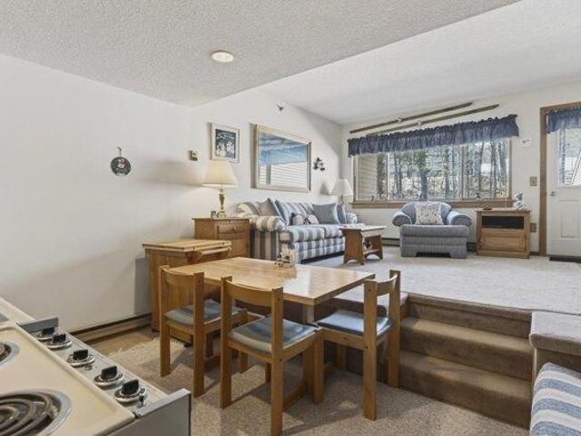 condo Newry ME DLS101660562