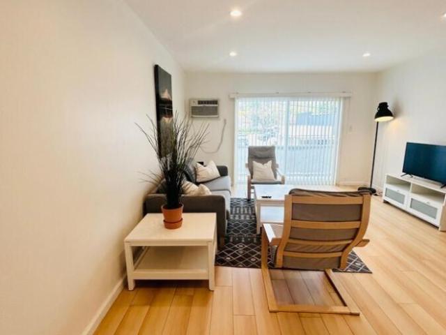 condo North Hollywood CA 91601 DS86912801