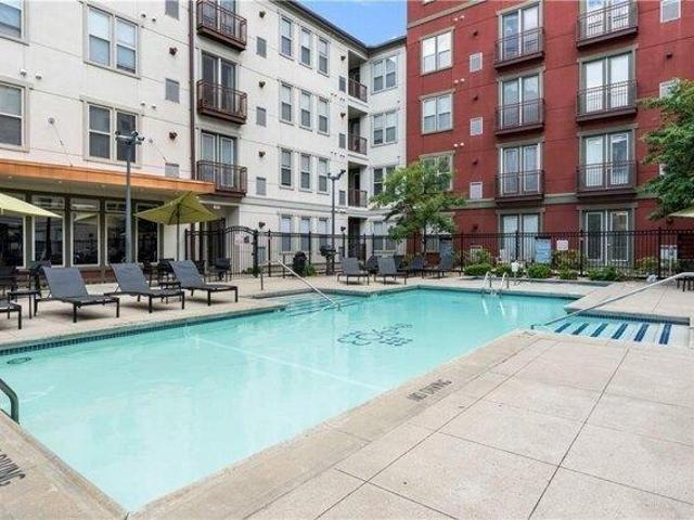condo Providence RI ES104808335
