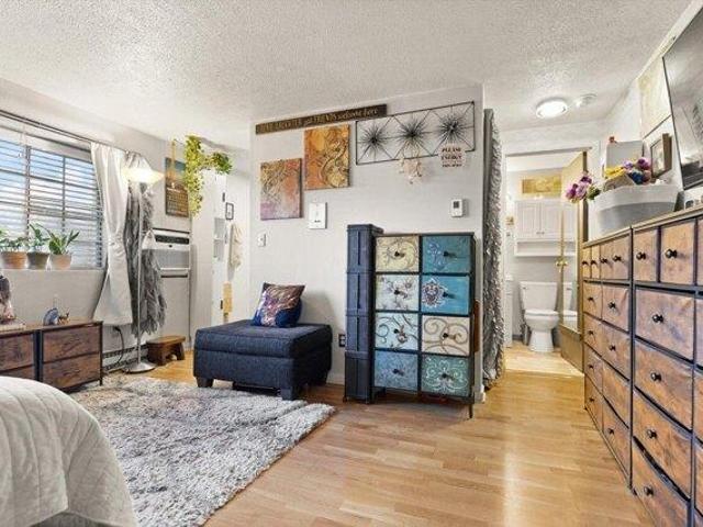 condo Randolph MA ES103098684