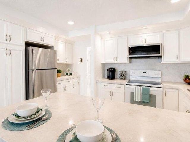 condo Saint Thomas MO DS104188498