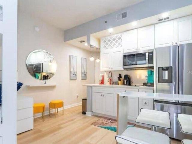 condo Saint Petersburg FL DS92116366