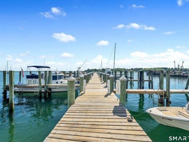 condo Stonington CT ES103928616