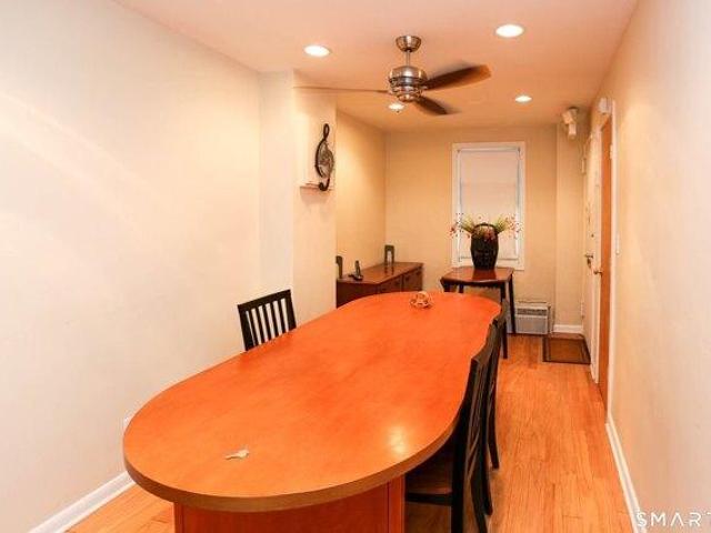 condo Stamford CT DS102256928