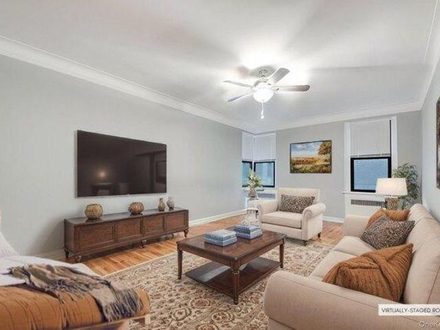 condo Sunnyside NY DS101800554