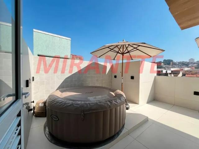 Casa em Condomínio com Churrasqueira e Ofurô Privativo