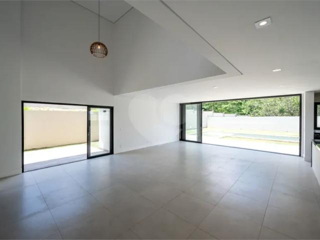 Casa à venda ou para alugar com 4 suítes no condomínio Residencial Arboretum, Vinhedo SP
