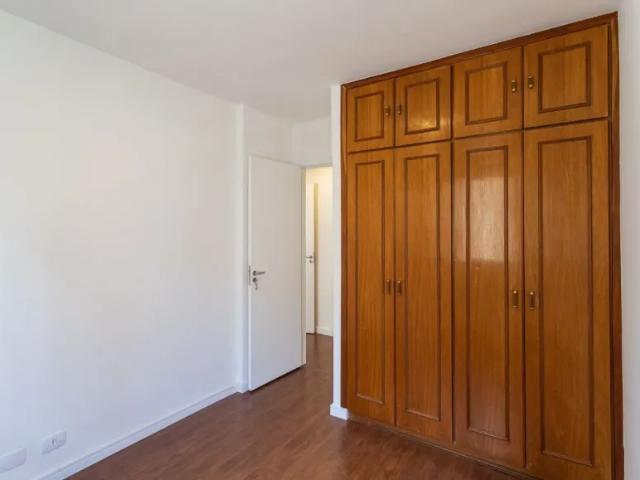 CONDOMÍNIO EDIFICIO SILVIA Apartamento de 92m², ótima localização, próximo ao Metrô Eucaliptos!