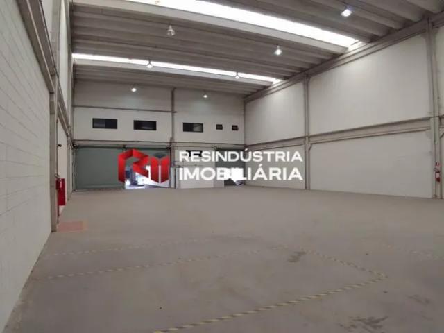 Condomínio Galpões 1.275 m² Locação Jandira SP