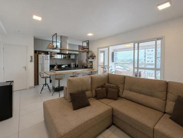 APARTAMENTO DE 3 QUARTOS NO RESERVA PARQUE CLUBE