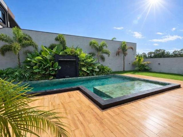 Condomínio Terras da Alvorada Casa à Venda em Condomínio | 4 Quartos, 3 Suítes, Piscina e Energia