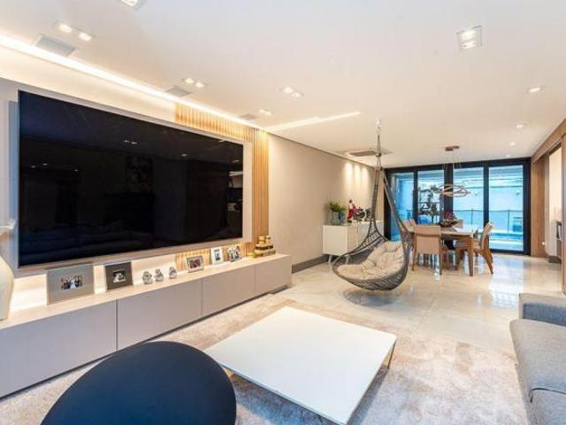 Condomino fechado no Alto da Boa Vista apenas para 8 familias Exclusivo