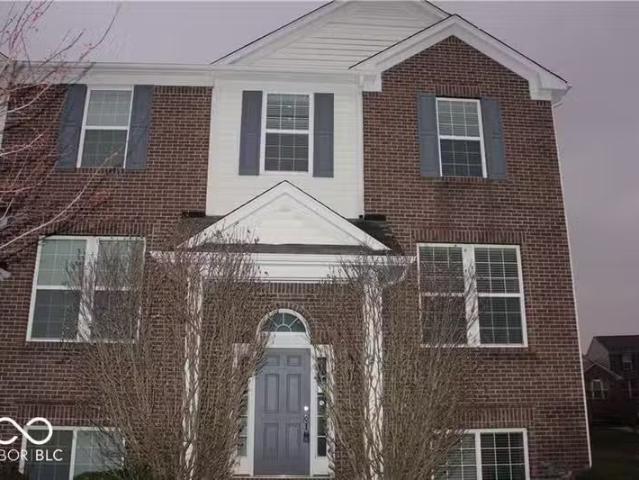 Condominium, Traditonalamerican Fishers, IN 12672 Eliston Ln