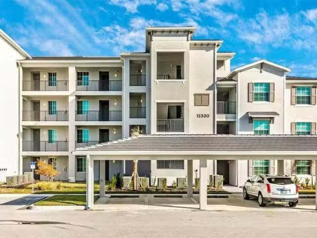 Condominium VENICE, FL 12320 Wellen Golf St #207