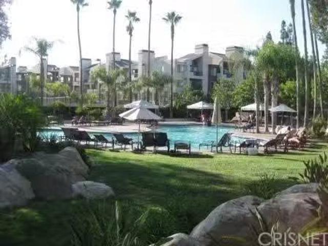 Condominium Woodland Hills, CA 21550 Burbank Boulevard #309
