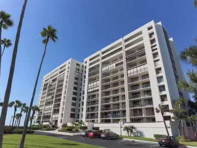 Condominium CLEARWATER BEACH, FL 1460 Gulf Blvd #412