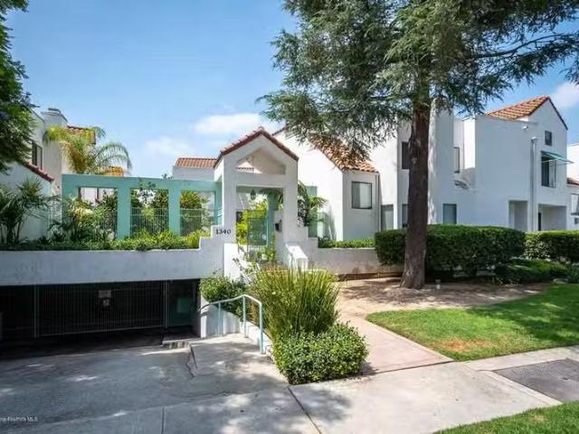 Condominium Glendale, CA 1340 Glenwood Rd #14