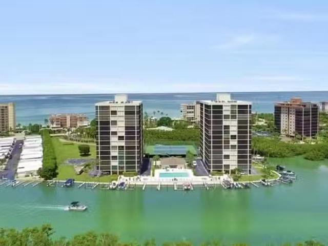 Condominium, High Rise Bonita Springs, FL 26225 Hickory Blv.