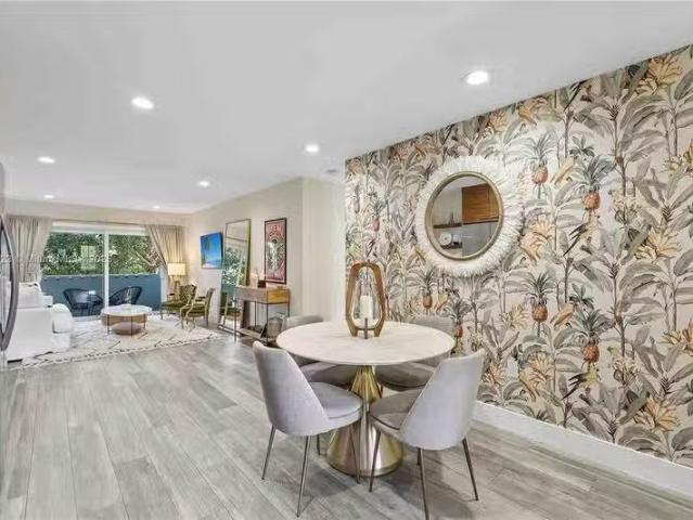 Condominium Key Biscayne, FL 300 Galen Dr #306