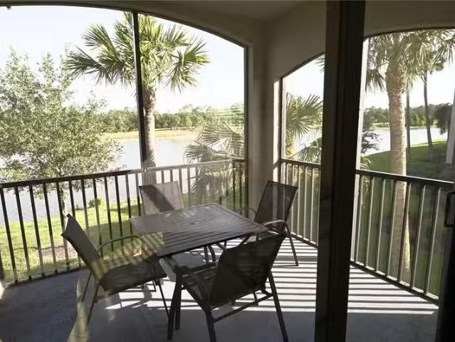 Condominium LAKEWOOD RANCH, FL 16904 Vardon Ter #208