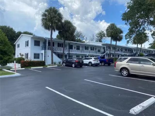 Condominium LARGO, FL 14531 Walsingham Rd #224