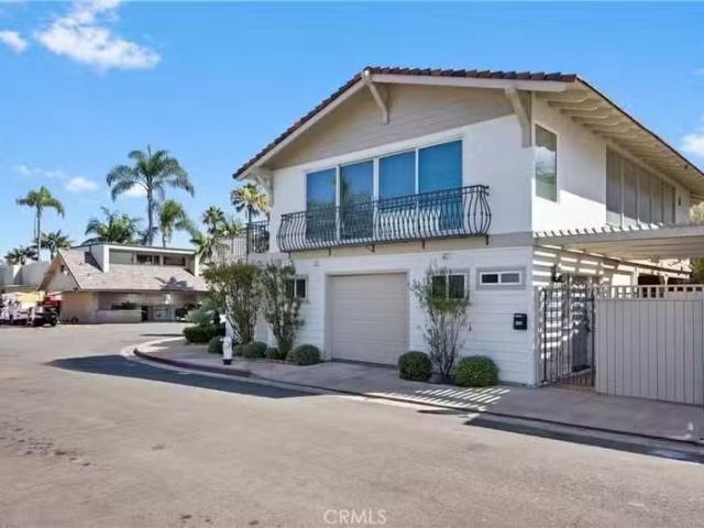 Condominium, Mid Century Modern, Traditional Newport Beach.