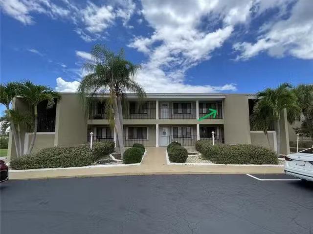Condominium PUNTA GORDA, FL 3245 Purple Martin Dr #6
