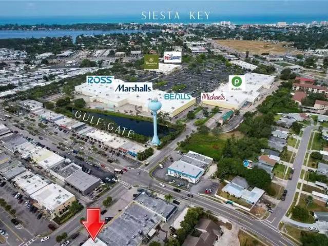 Condominium SARASOTA, FL 2721 Mall Dr #B