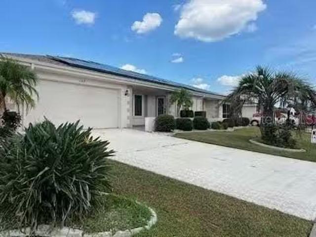 Condominium SUN CITY CENTER, FL 1707 Cloister Dr