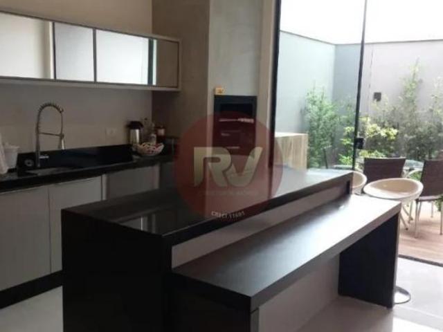 Condomínio Moradas do Vale R$ 875.000,00 Estuda permuta por apartamento