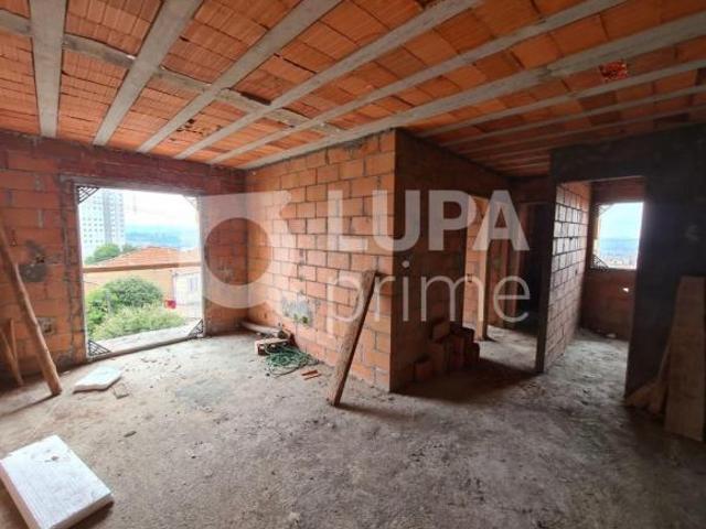 Condomínio novo nunca habitado próximo ao metro !