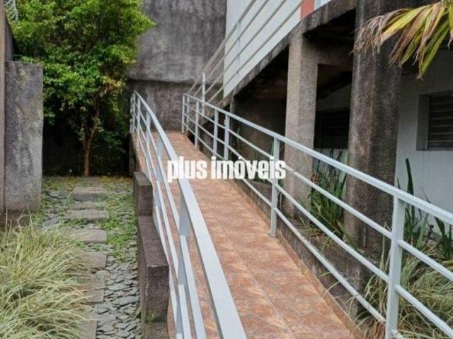 Condomínio NOVO proximo grandes avenidas, farta condução, Imperdível