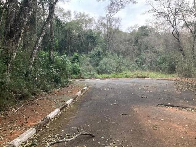 Condomínio à venda em Caraguatá SP
