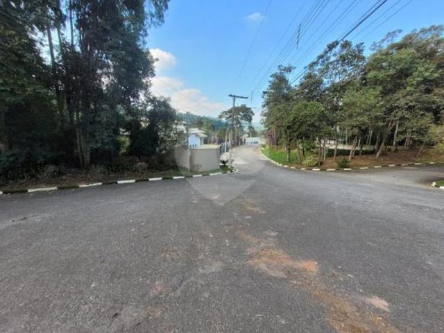 Condomínio à venda em Caraguatá SP
